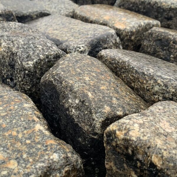 Reclaimed Granite Setts - Oblongs - Stone UK